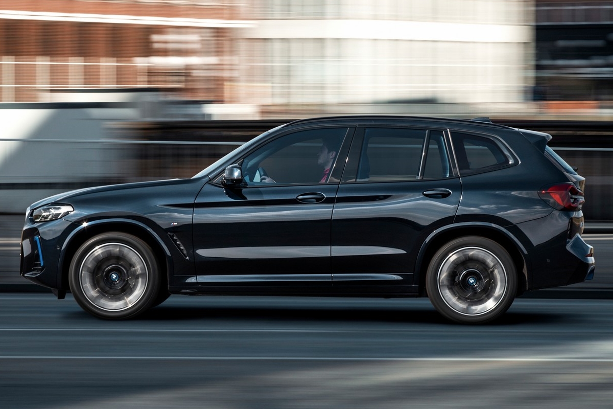 อยากให้มาไทย!! 2022 BMW iX3 LCI ปรับหล่อใหม่เอสยูวีพลังไฟฟ้าล้วนแรงสุด 286 แรงม้า | AUTODEFT ...